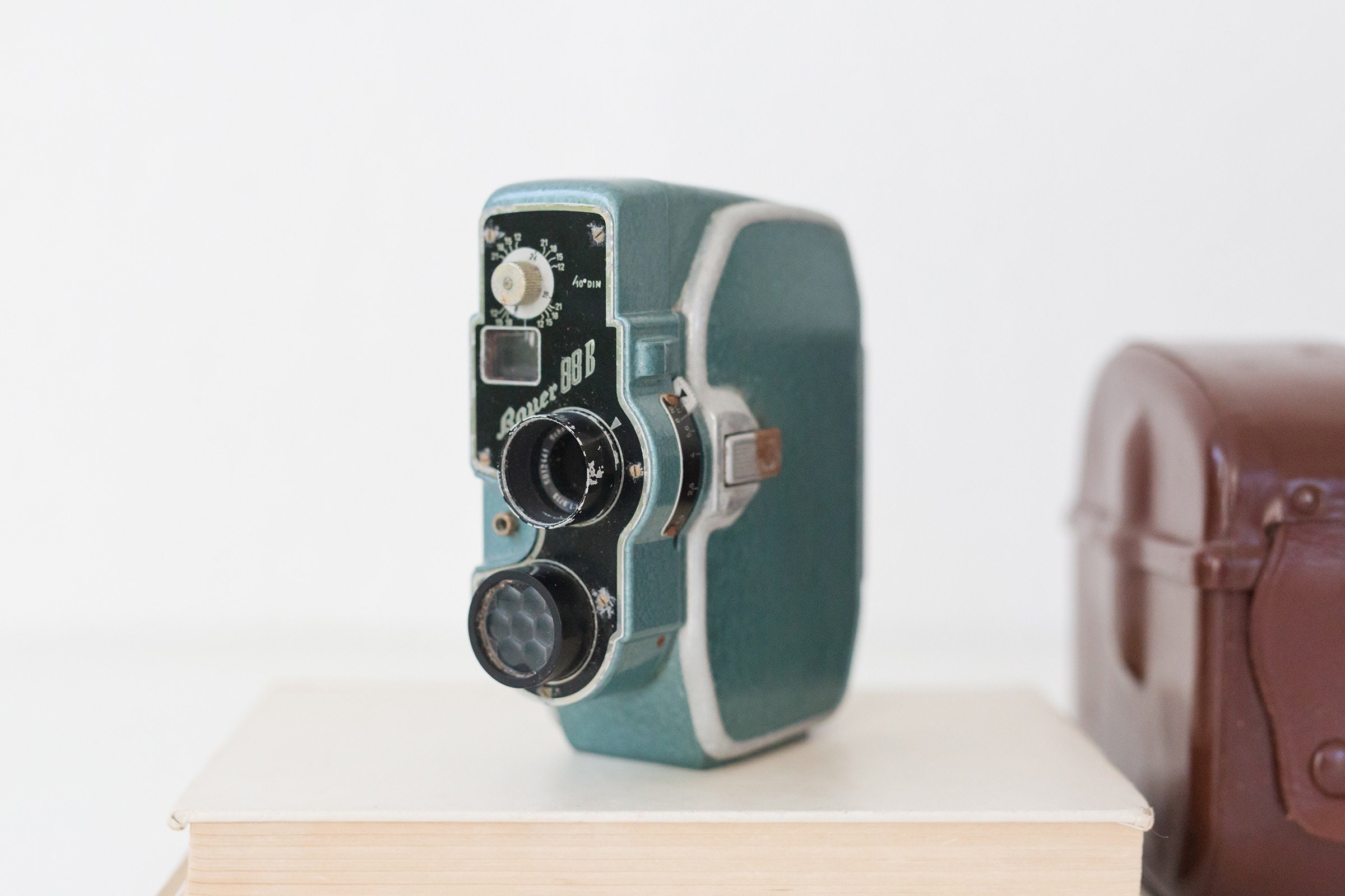 Retro Bauer 88B Vintage Movie Camera With Leather Case - Etsy