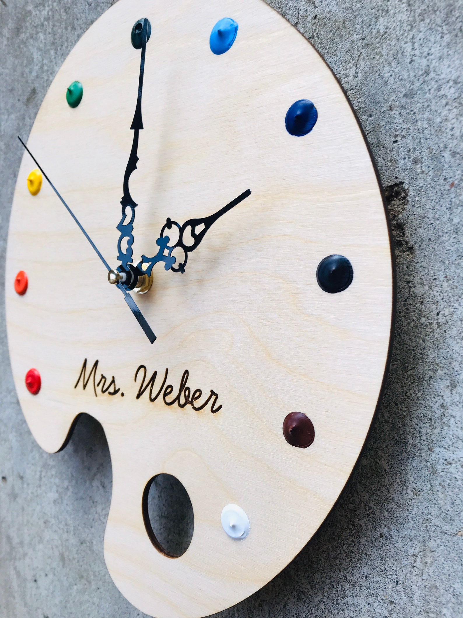 CUSTOM Art Clock Art Palette Painting Clock Engraved With - Etsy