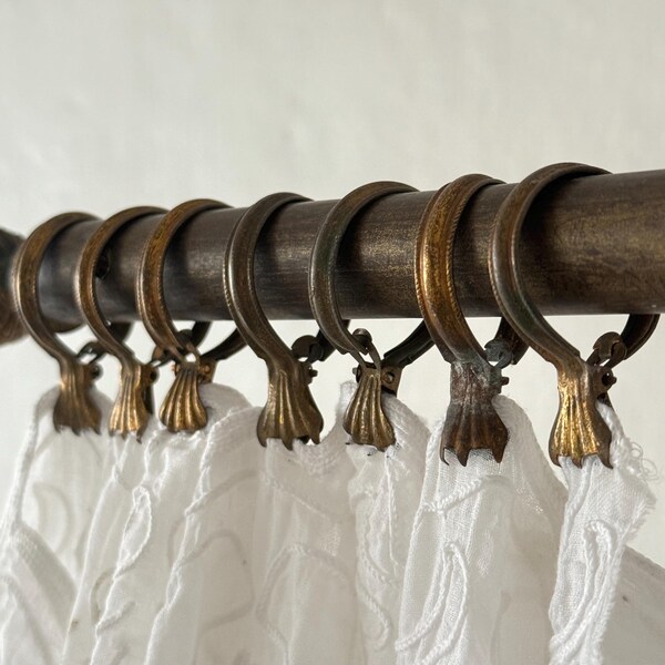 Laura Kirsonyte's favorite items - Etsy