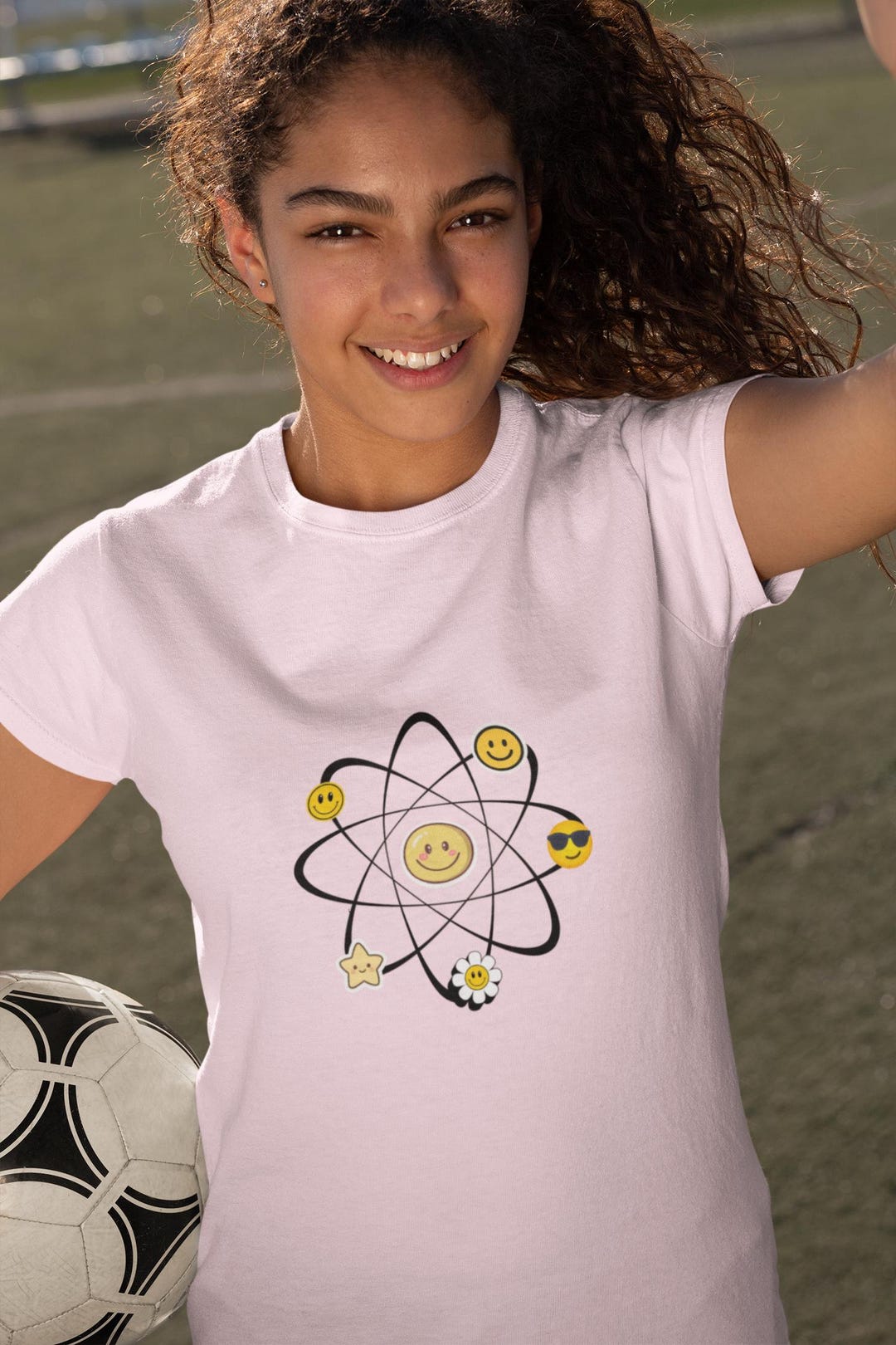 Smiley Atom Diagram Tee | Science Emoji Graphic T-shirt - Etsy Canada