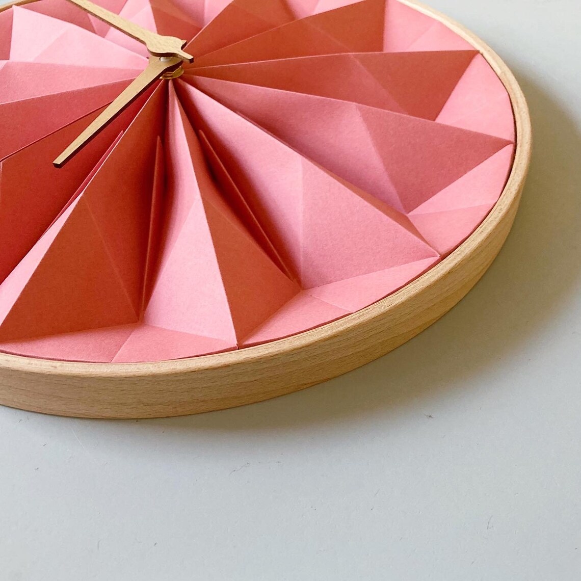 Paper Origami Clock, Beech Wood Frame, First Anniversary Gift - Etsy