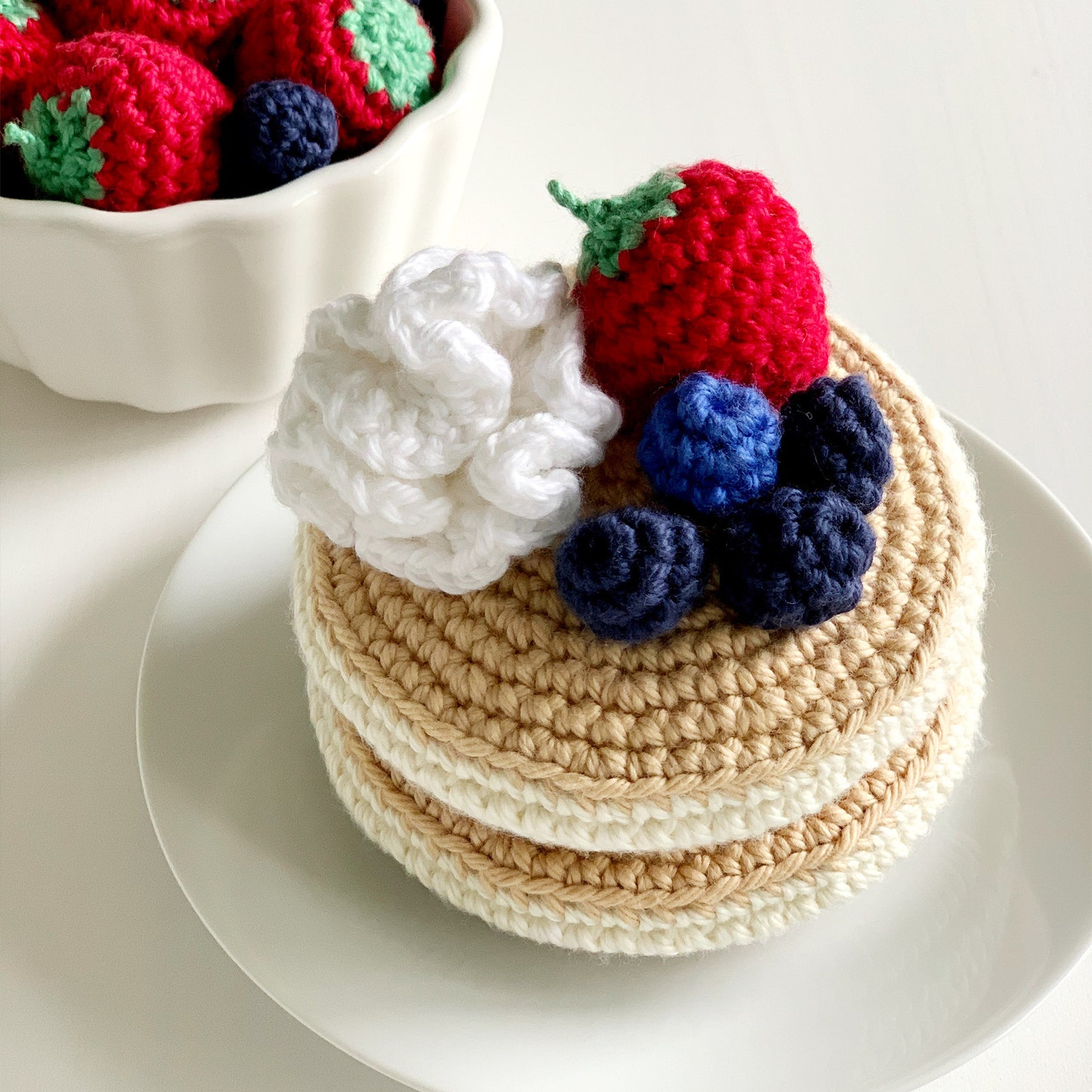 Crochet Pattern: Strawberry Pancake by Luluslittleshop | Etsy