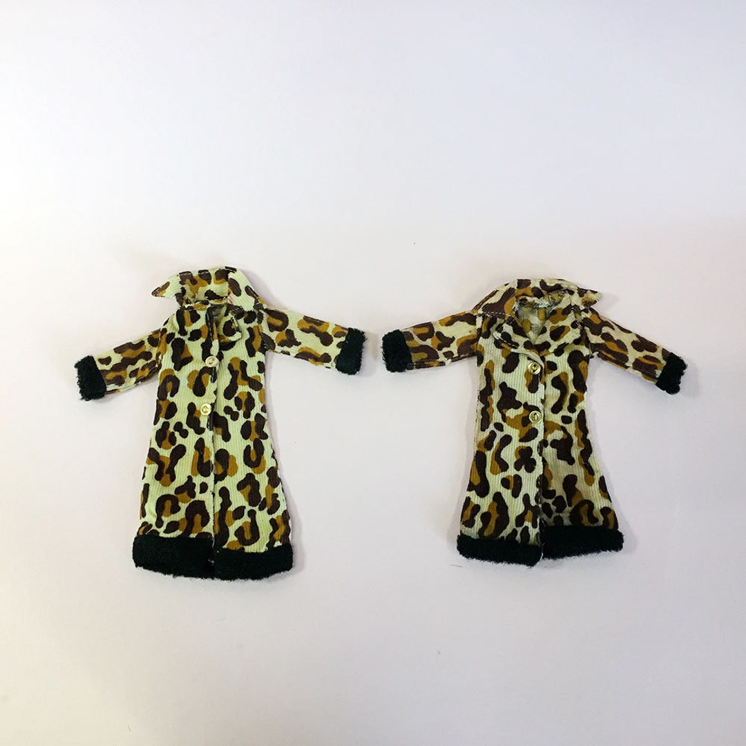 2 Vintage PETRA Plasty Mego Maddie Mod Uneeda Dollikin Palitoy Action ...