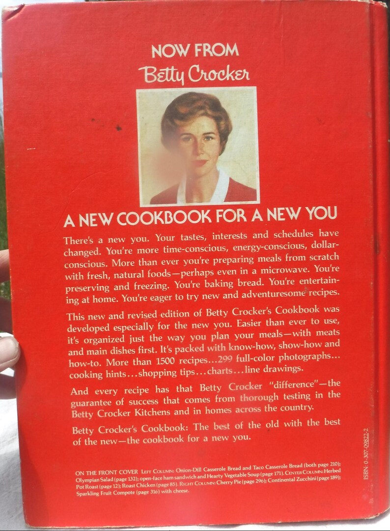 70s Vintage Betty Crocker's Cookbook New and Revised Edition - Etsy