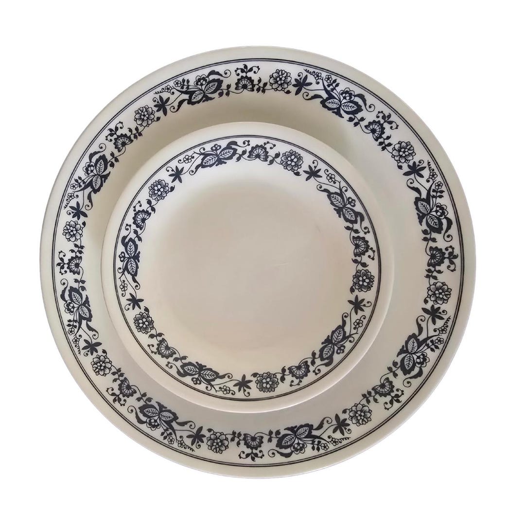 Set of 4 Corelle Old Town Blue Plates - Etsy