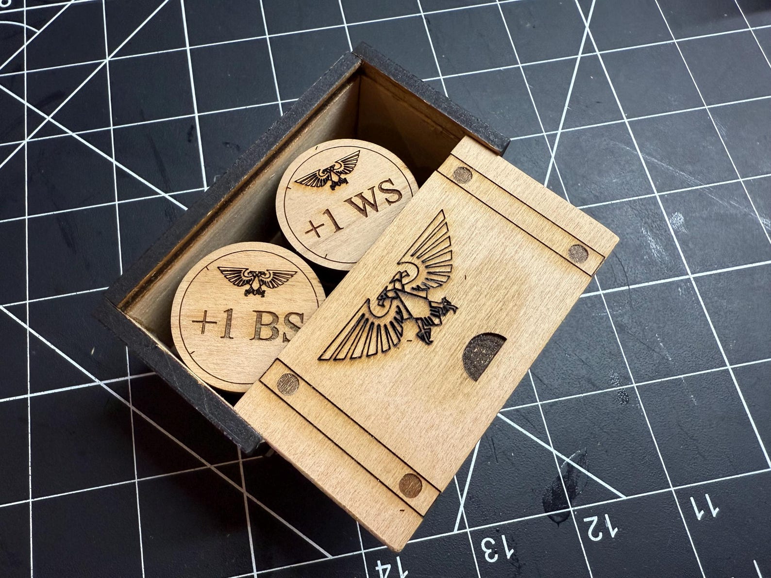 14 X Wooden Order Tokens in Wooden Gift Box - Compatible With 10th ...