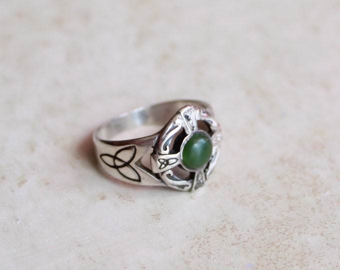 Trinity Knot Celtic Ring Dark Green Nephrite Jade Size 9 Vintage - Etsy