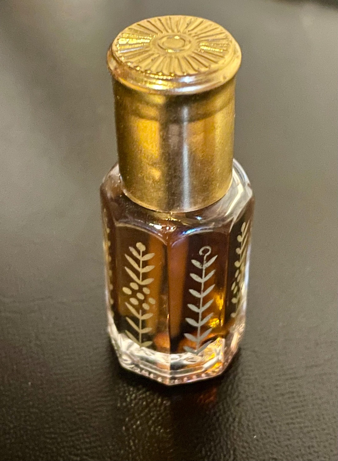 Pure Oud Oil AA – Kalimantan Wild – Rare Artisanal Distillation | Oud ...