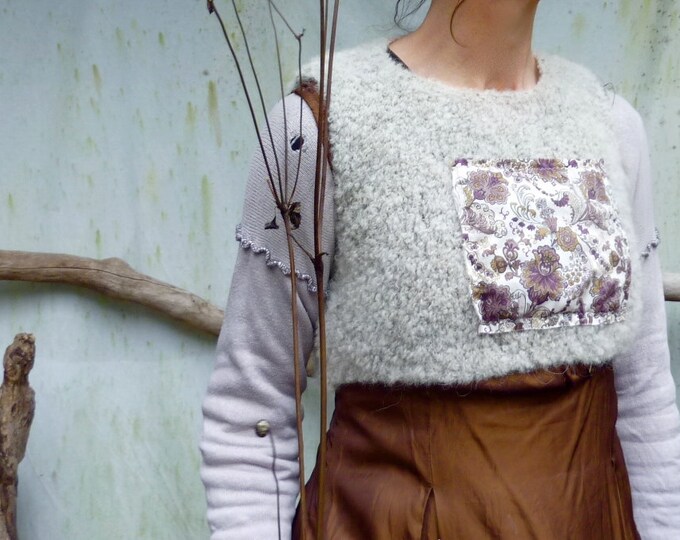 Floral Warrior Bodice Hand Knitted Crop Bodice in Gray-brown - Etsy