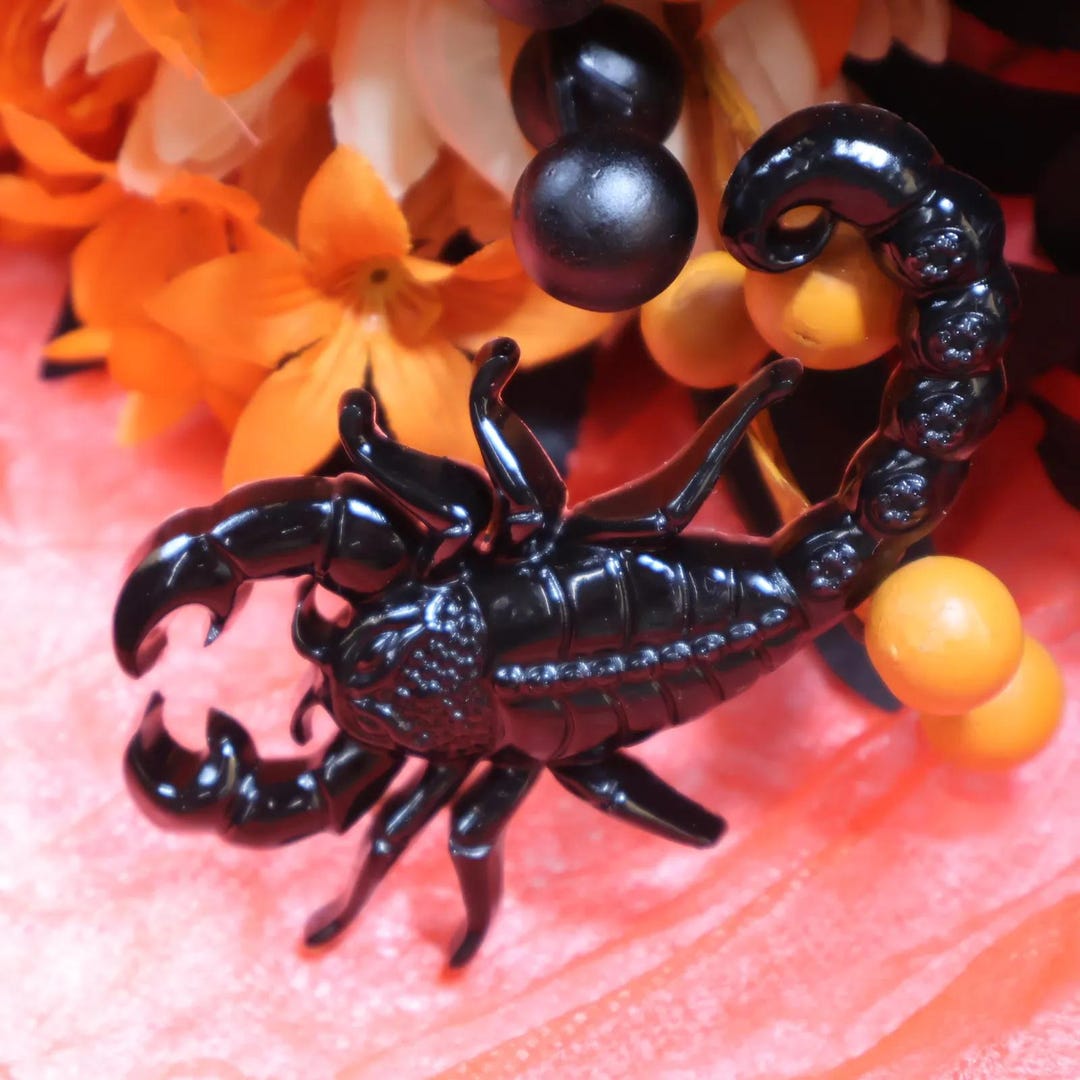 Black Scorpion Statue Halloween Gothic Decor Collectible Gift KIZIMA ...