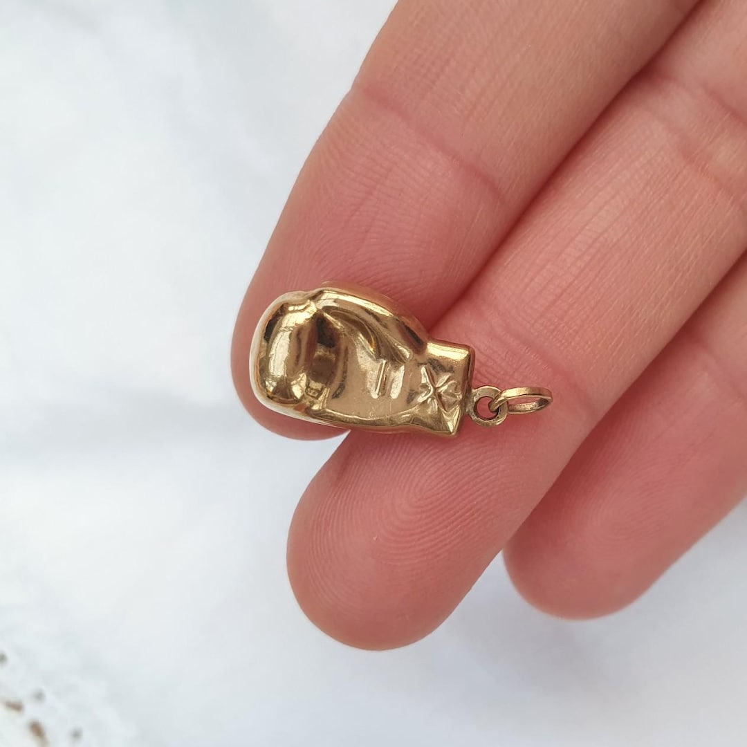 Vintage 9ct Gold Boxing Glove Pendant Charm | Sports Jewelry | Boxers ...