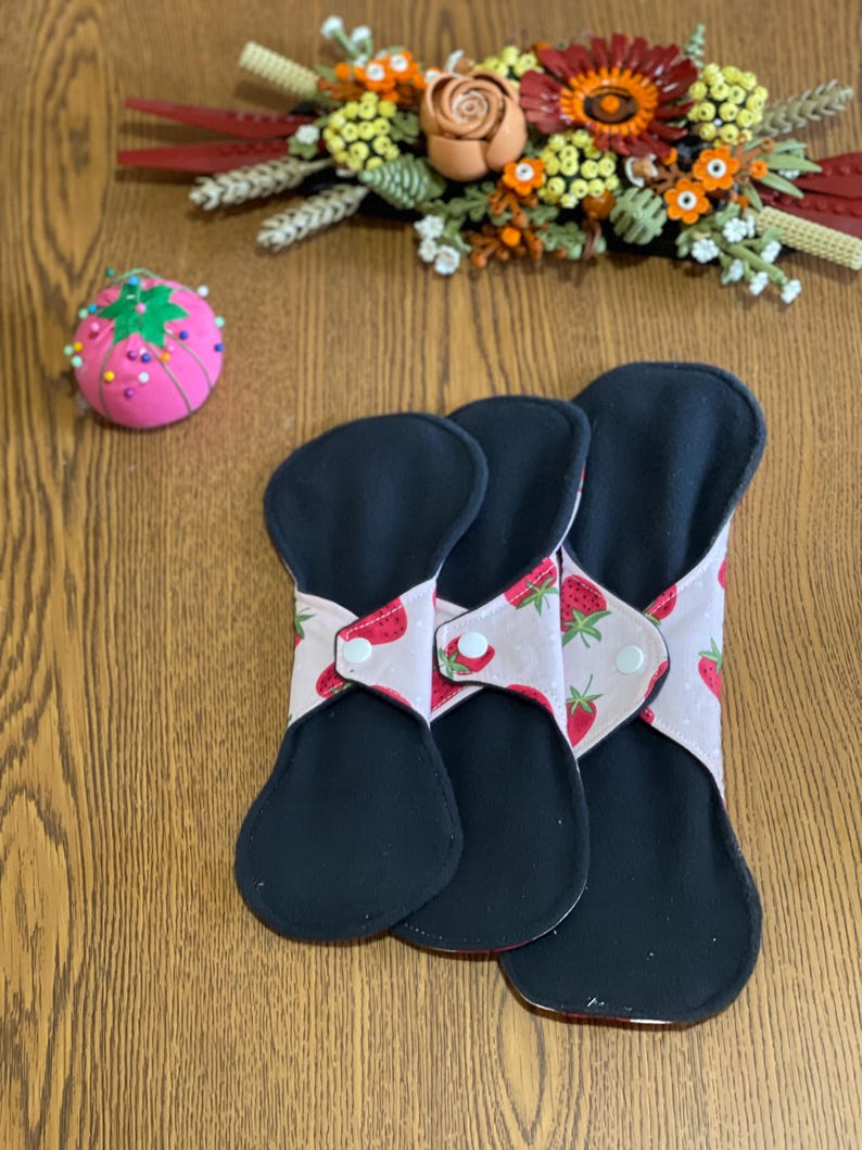 Set of 3 Strawberry Print Reusable Cloth Period Pads - Etsy