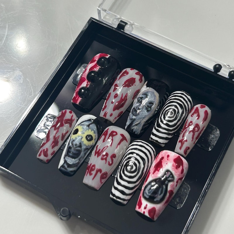 Terrifier Pale Girl Costume - Etsy