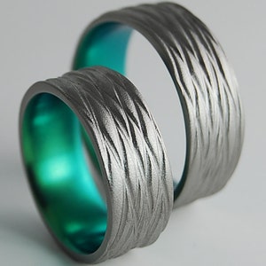 Sphinx Bands in Immortal Green , Titanium Rings , Wedding Bands ...