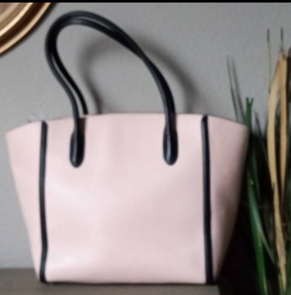 kate spade New York Caroline Lane Forster Black & O… - Gem