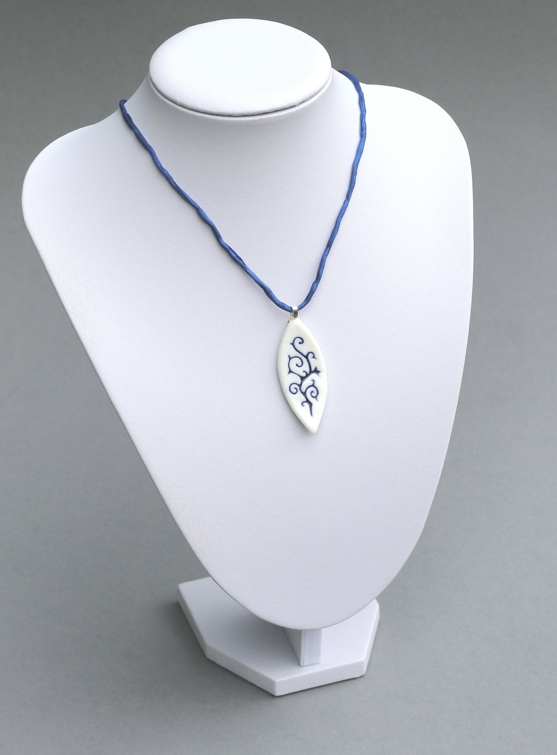 Porcelain Handmade Pendant Necklace "ornamental". Blue Pattern White ...