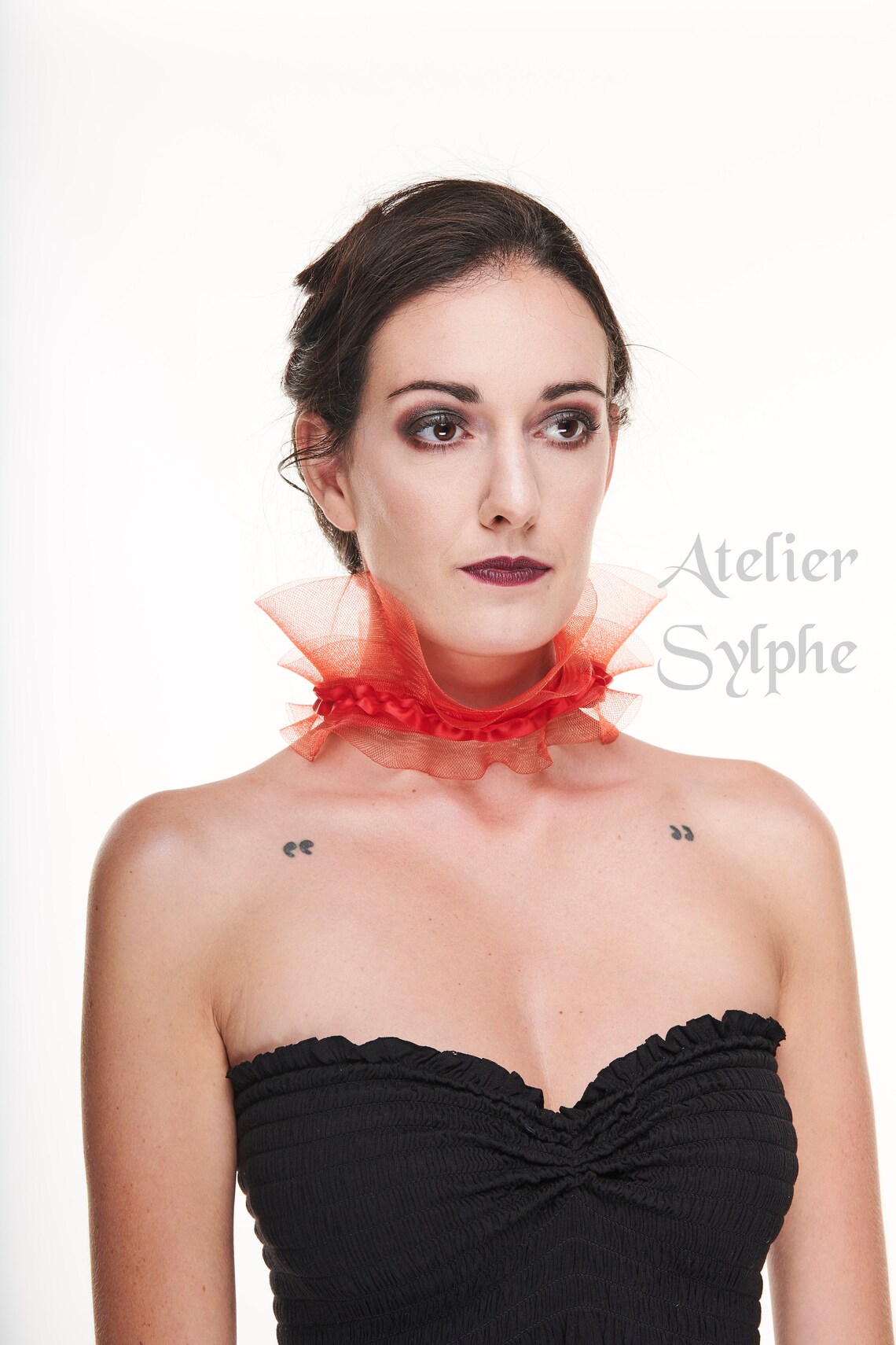 Red Fantasy Ruffle Neck Collar With Delicate Soft Horsehair Style Back ...