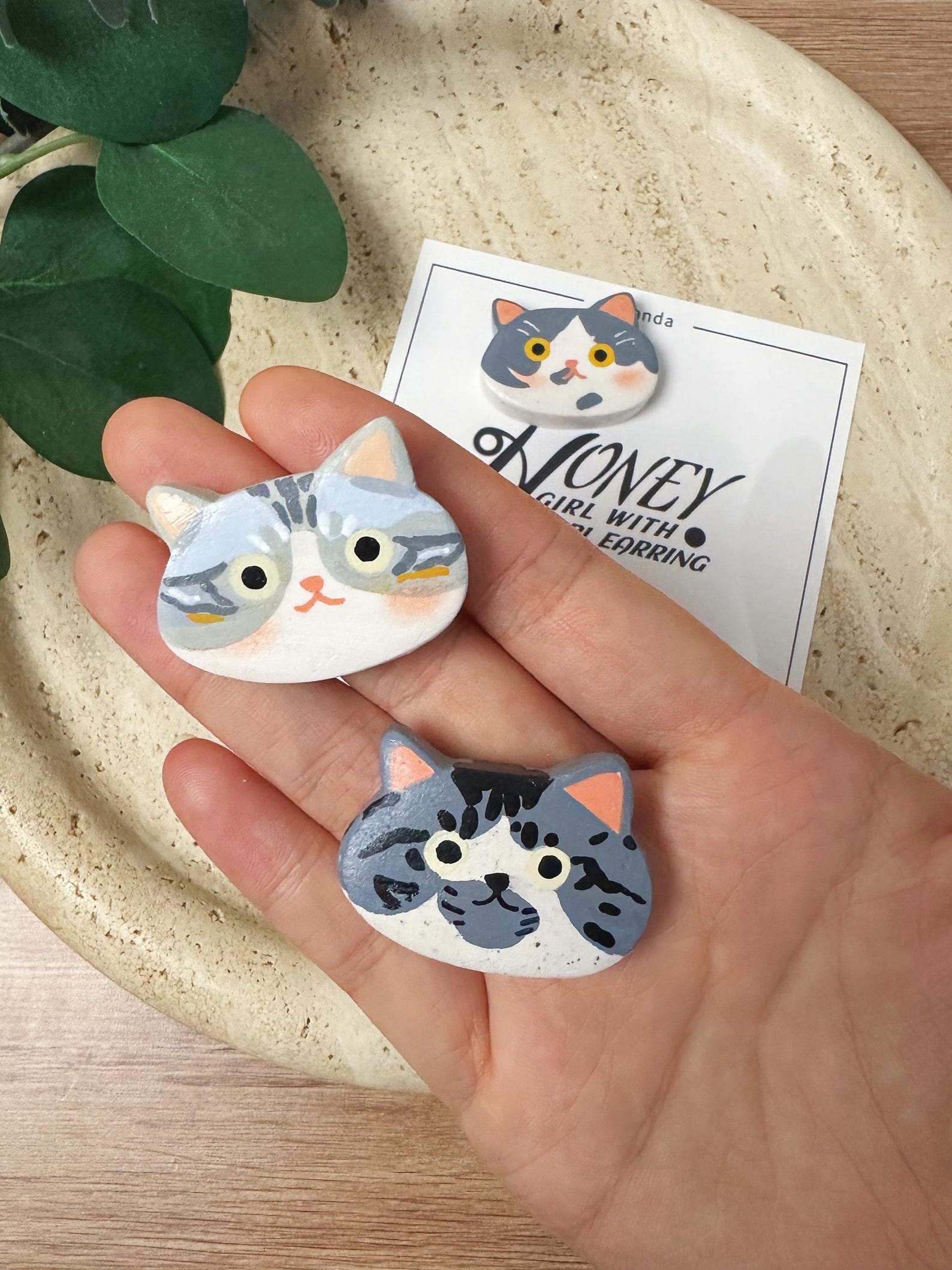 Custom Cat Face Keychain – Handmade Stone Clay Fridge Magnet, Brooch - Etsy
