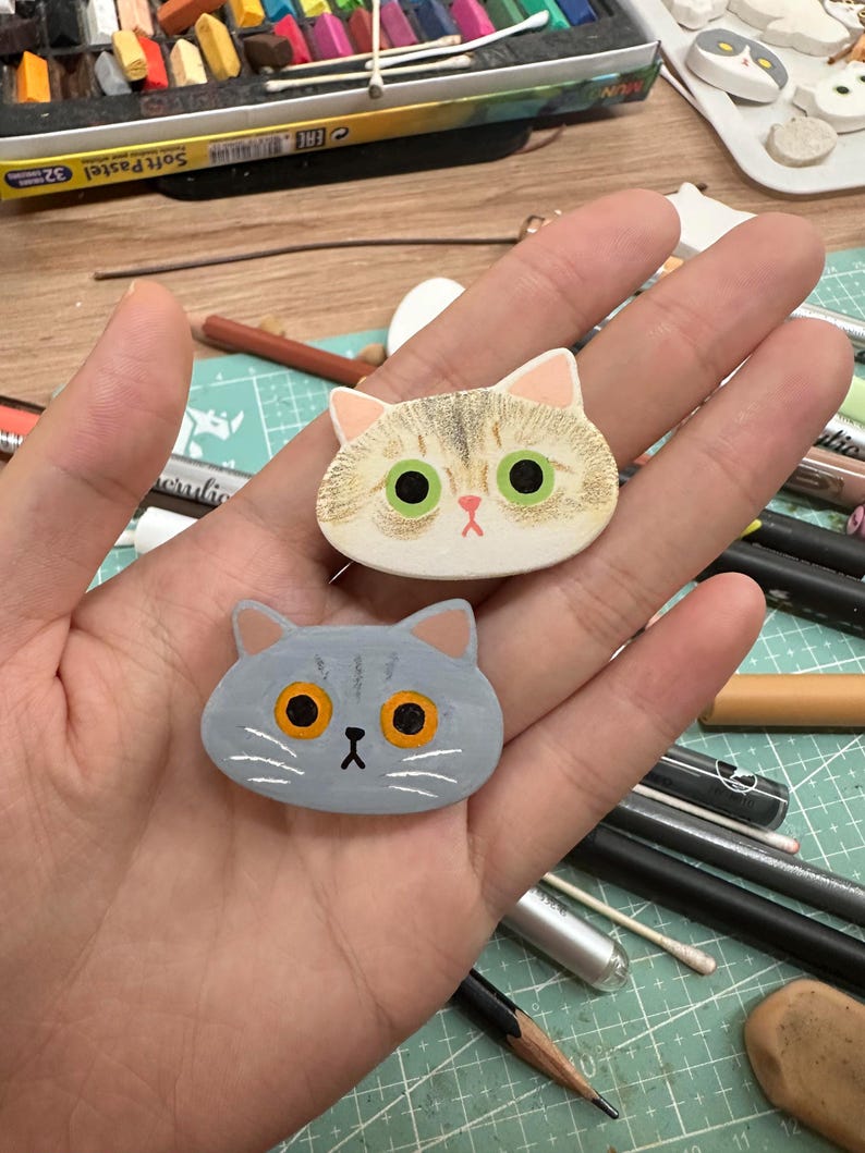 Custom Cat Face Keychain – Handmade Stone Clay Fridge Magnet, Brooch - Etsy