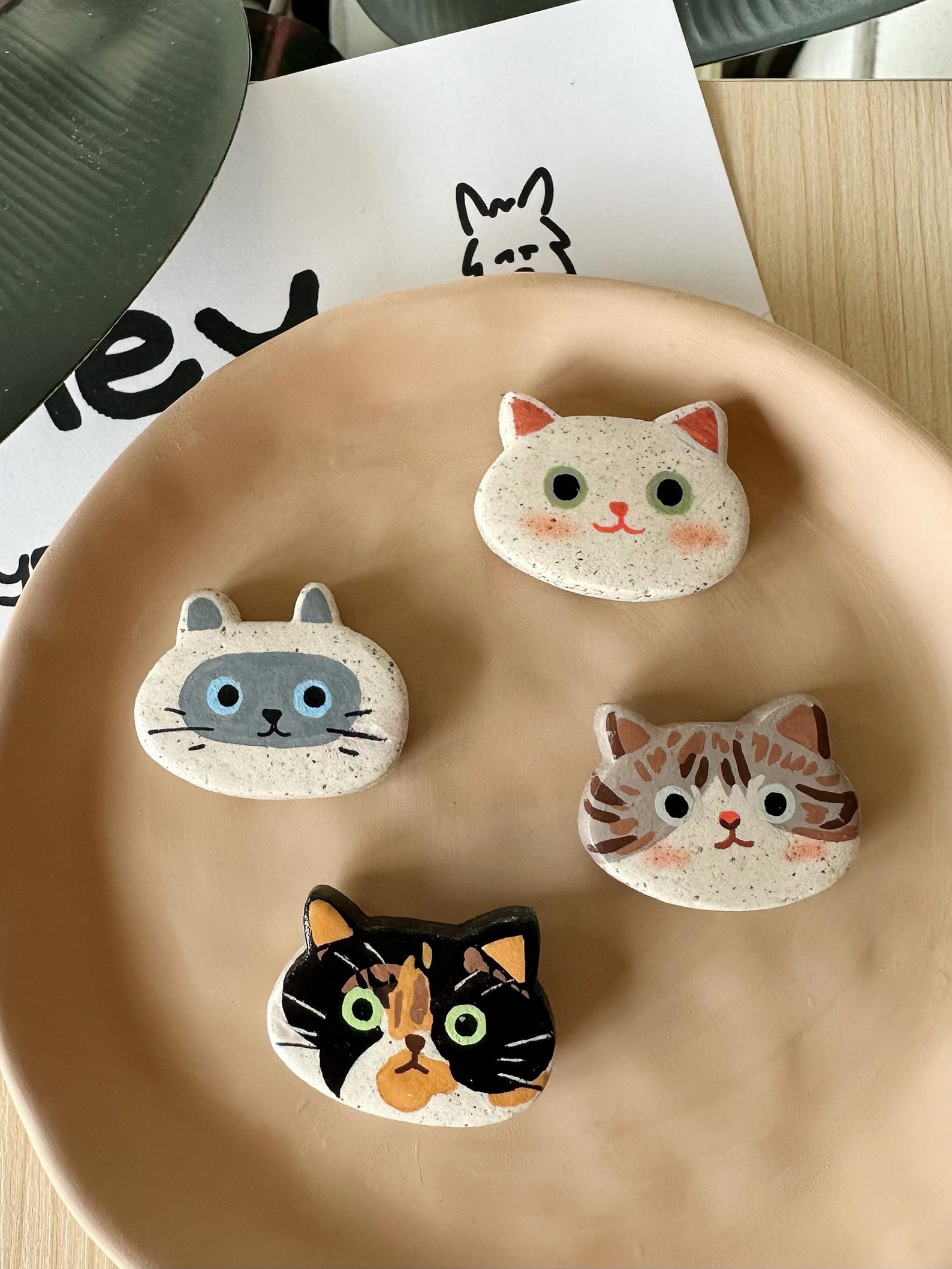 Custom Cat Face Keychain – Handmade Stone Clay Fridge Magnet, Brooch - Etsy