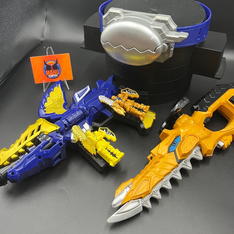 Dino Fury Gold Ranger Set | Mosa Blaster - Mosa Blade - Belt ...
