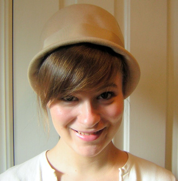 Vintage 60s Hat MOD Wool Felt Cloche Helmet Bucket Ha… - Gem