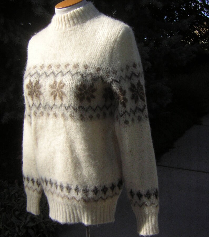 Vintage Icelandic Sweater Snowflake Motif UNISEX Warm Soft Fuzzy Wool ...