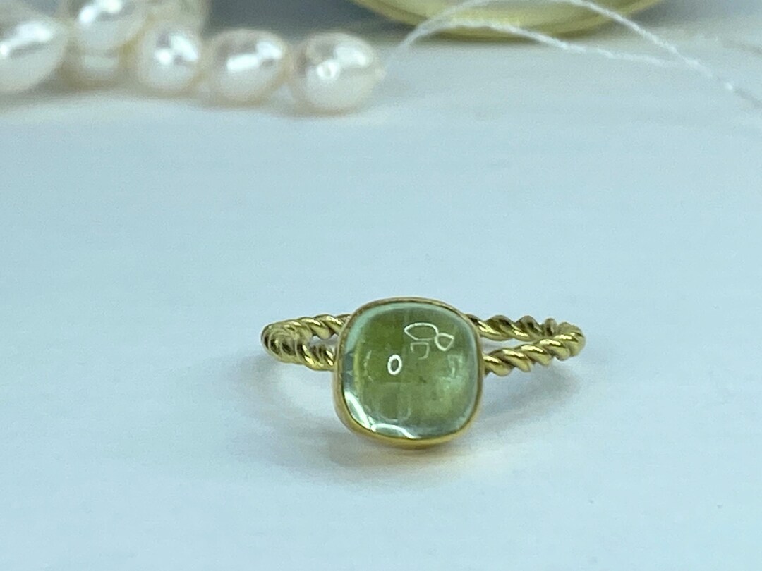 Handmade 18K Spinel Ring, Chartreuse Spinel, Bezel-set, Twist Shank - Etsy