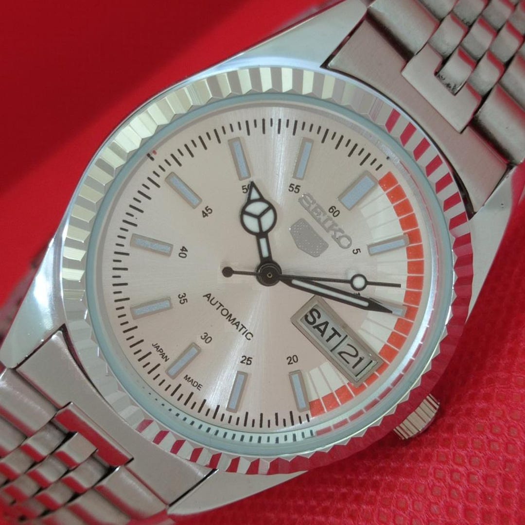 Refurbished Vintage Seiko 5 Automatic Watch: Japan Made 6309a Day-date ...