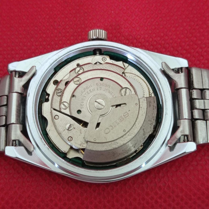 Refurbished Vintage Seiko 5 Automatic Watch: Japan Made 6309a Day-date ...