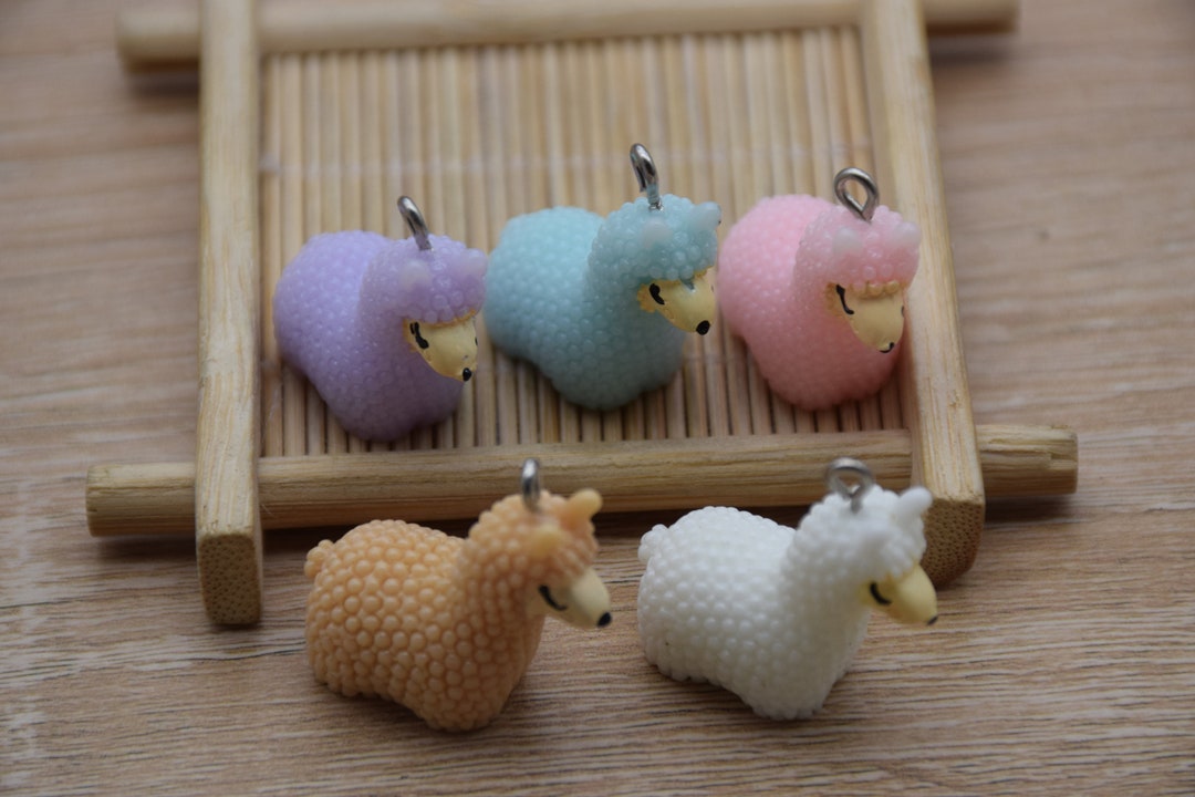 12 Resin Adorable Alpaca Animal Charms Earring Necklace Bracelet Bead ...