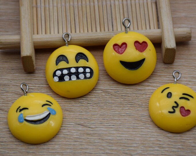 Cute Girl Face Resin Cartoon Simulation Fake Food for DIY Jewelry ...
