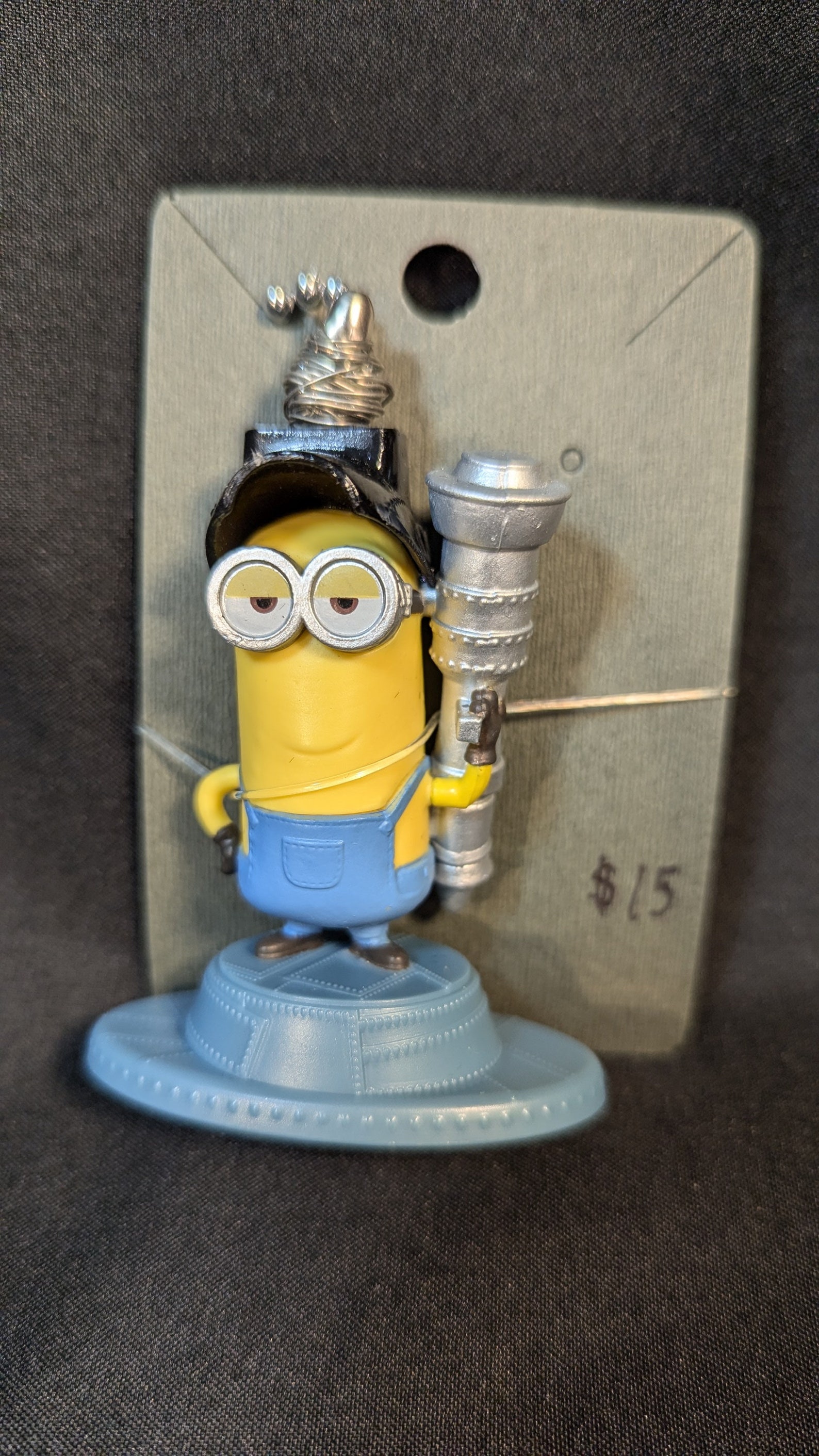 Minion Figurine Fan Pull - Etsy