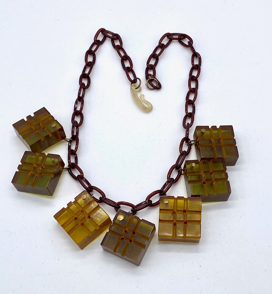 Vintage Bakelite Buttons Necklace - Etsy