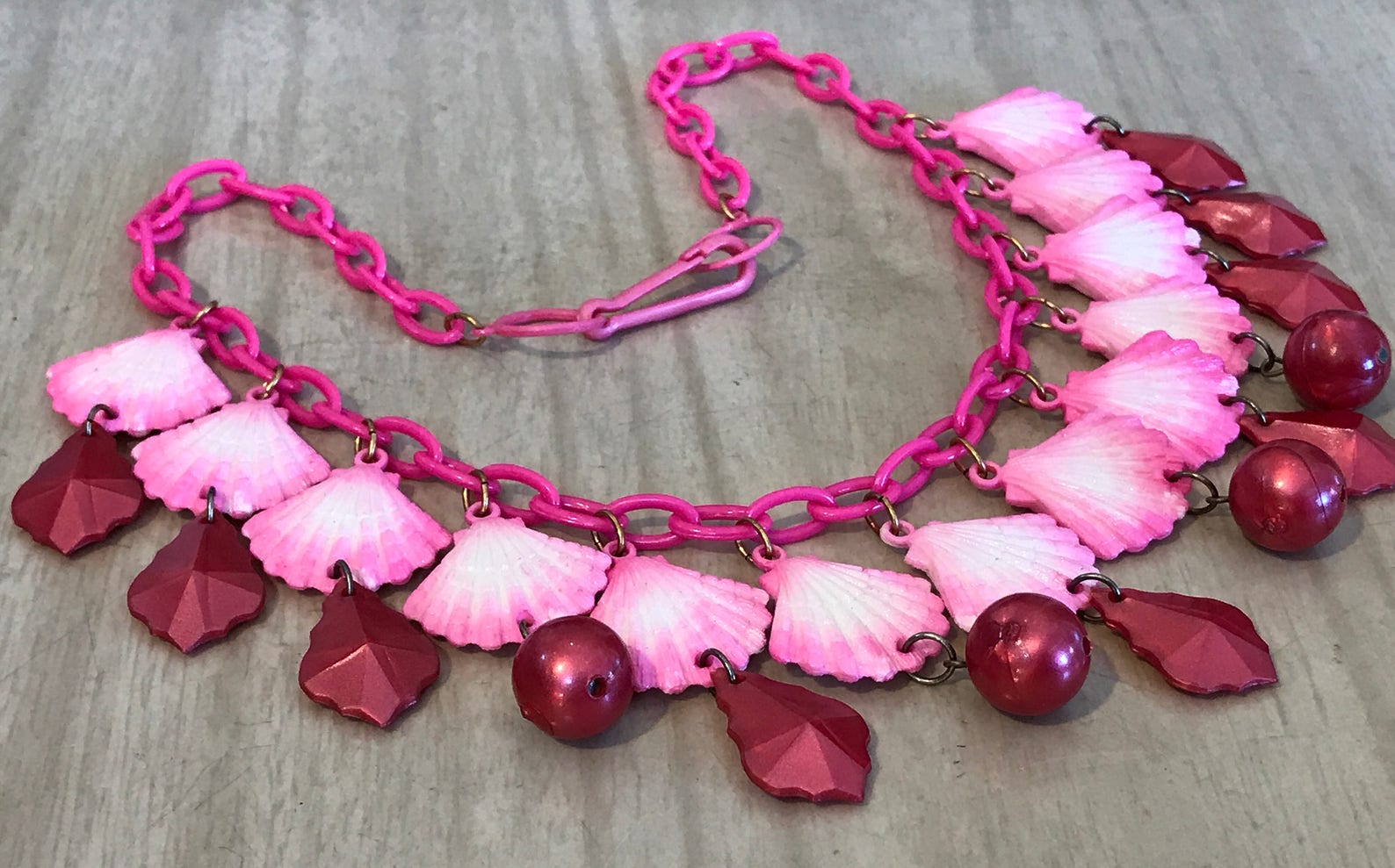 Vintage 1980's Plastic Hot Pink Shells Necklace - Etsy