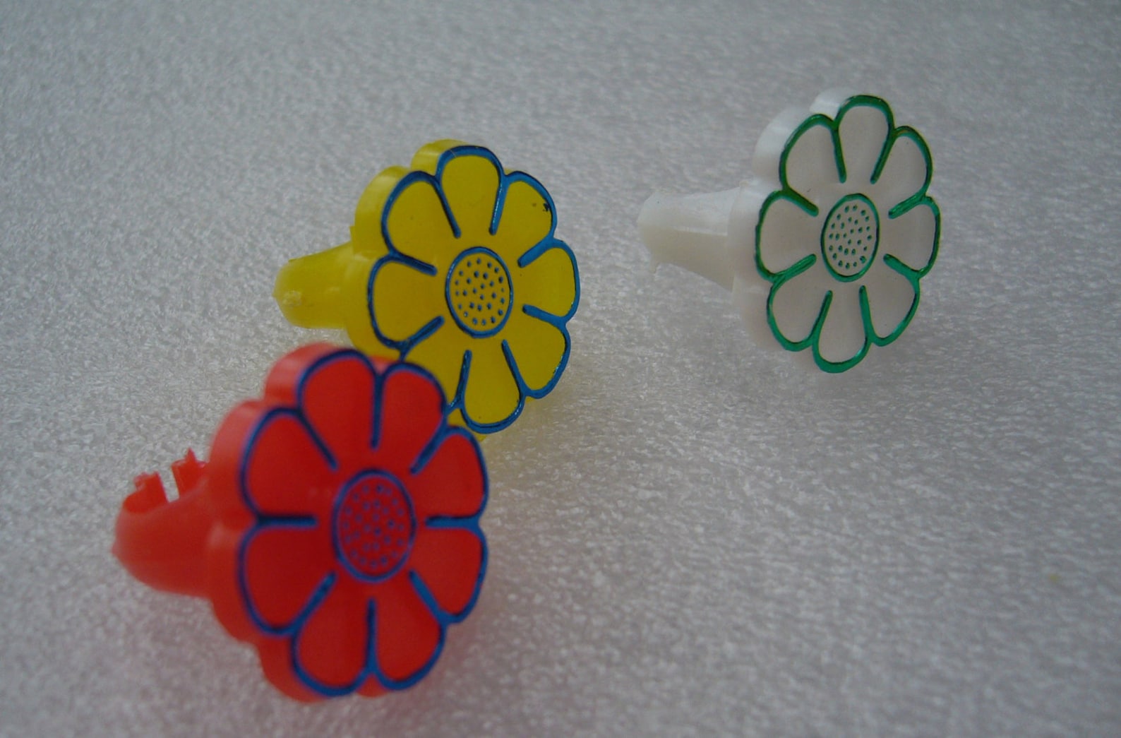 Vintage Children Multicolor Plastic 1960's Rings Lot of 3 - Etsy