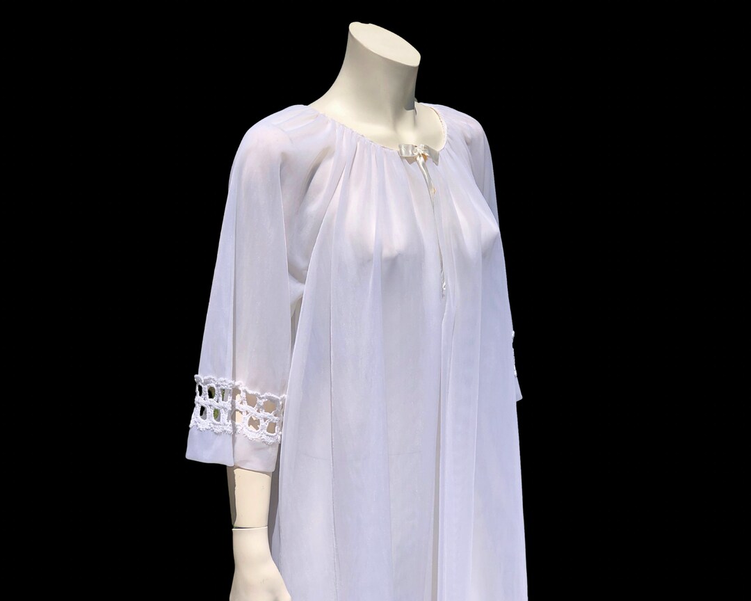 60s WHITE Peignoir With CROCHET LACE Panels in Sleeves / Double Chiffon ...