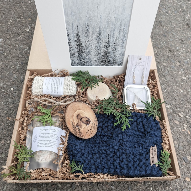 Nature Lover Gift - 60+ Gift Ideas for 2024