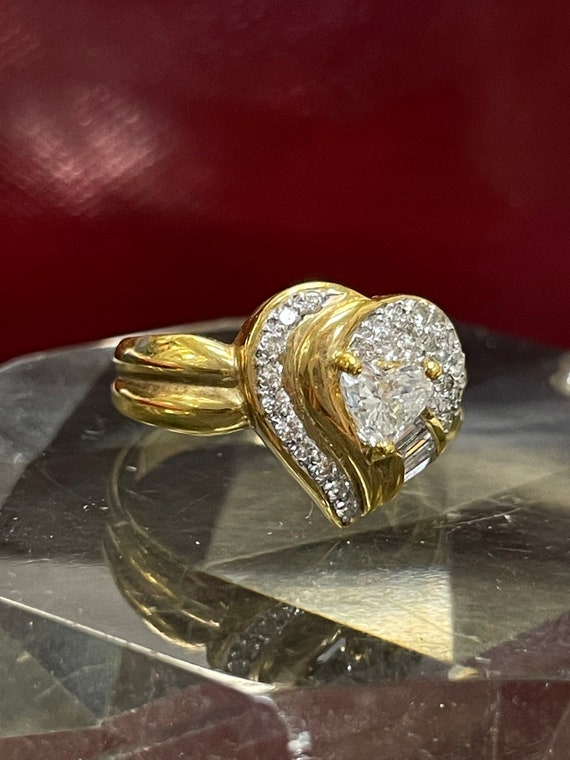Solid 18K Yellow Gold Vintage Natural Heart Diamond H… - Gem