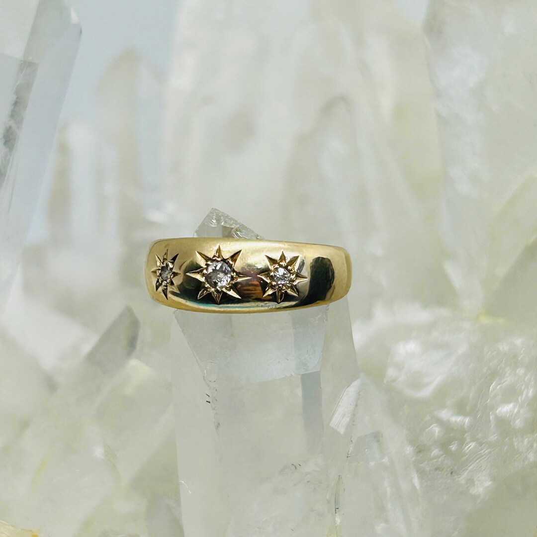 18K Solid Yellow Gold Band With Star Set Diamonds Ring Size 6.5 English ...