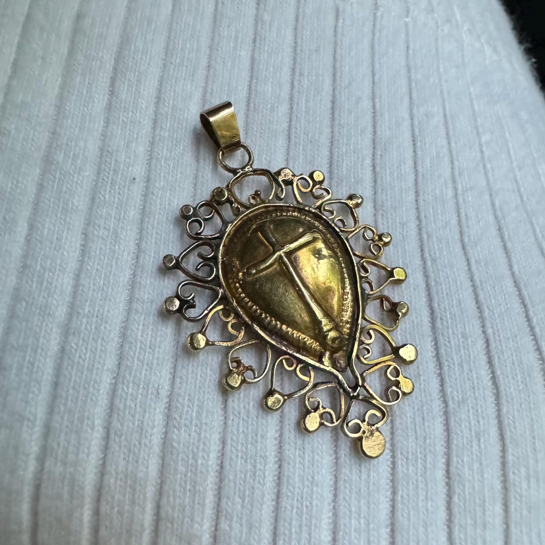 Interesting Old 18K Antique Georgian Religious Relic Reliquary Pendant ...