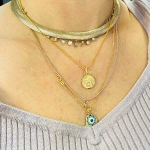 Cute Solid 14K Yellow Gold Cherub Thinking Angel Round Shaped Medallion ...