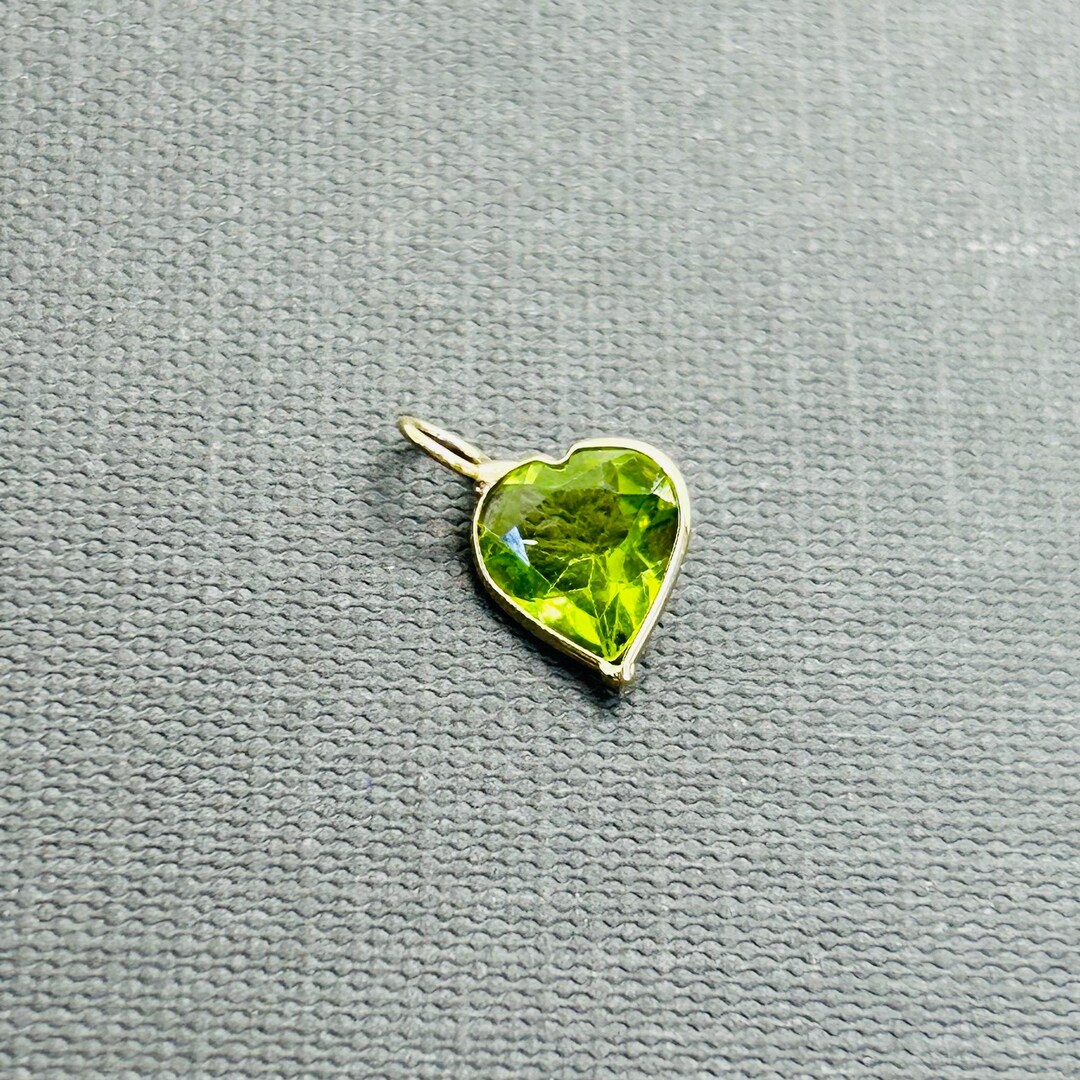 Natural Green Peridot Heart Shaped Pendant in Solid 14K Yellow Gold - Etsy