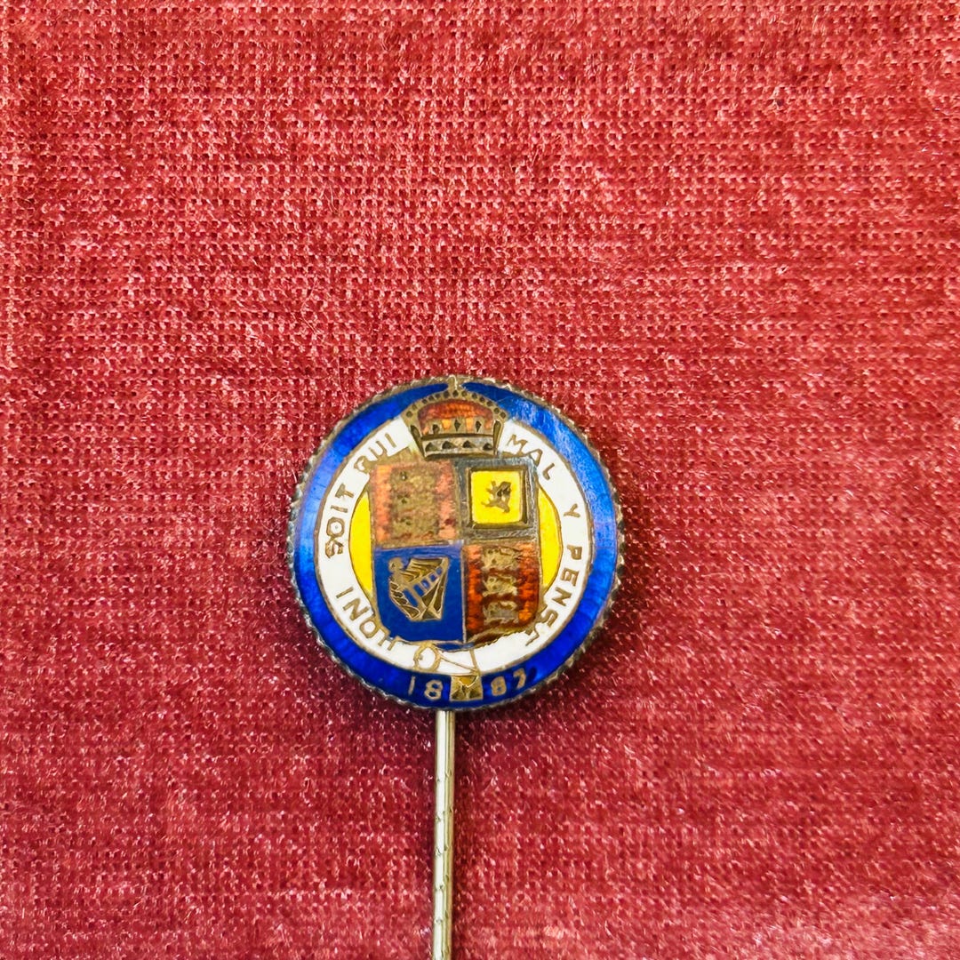 Antique Solid Yellow Gold & Enamel Logo Crest Coin Stick Pin - Etsy
