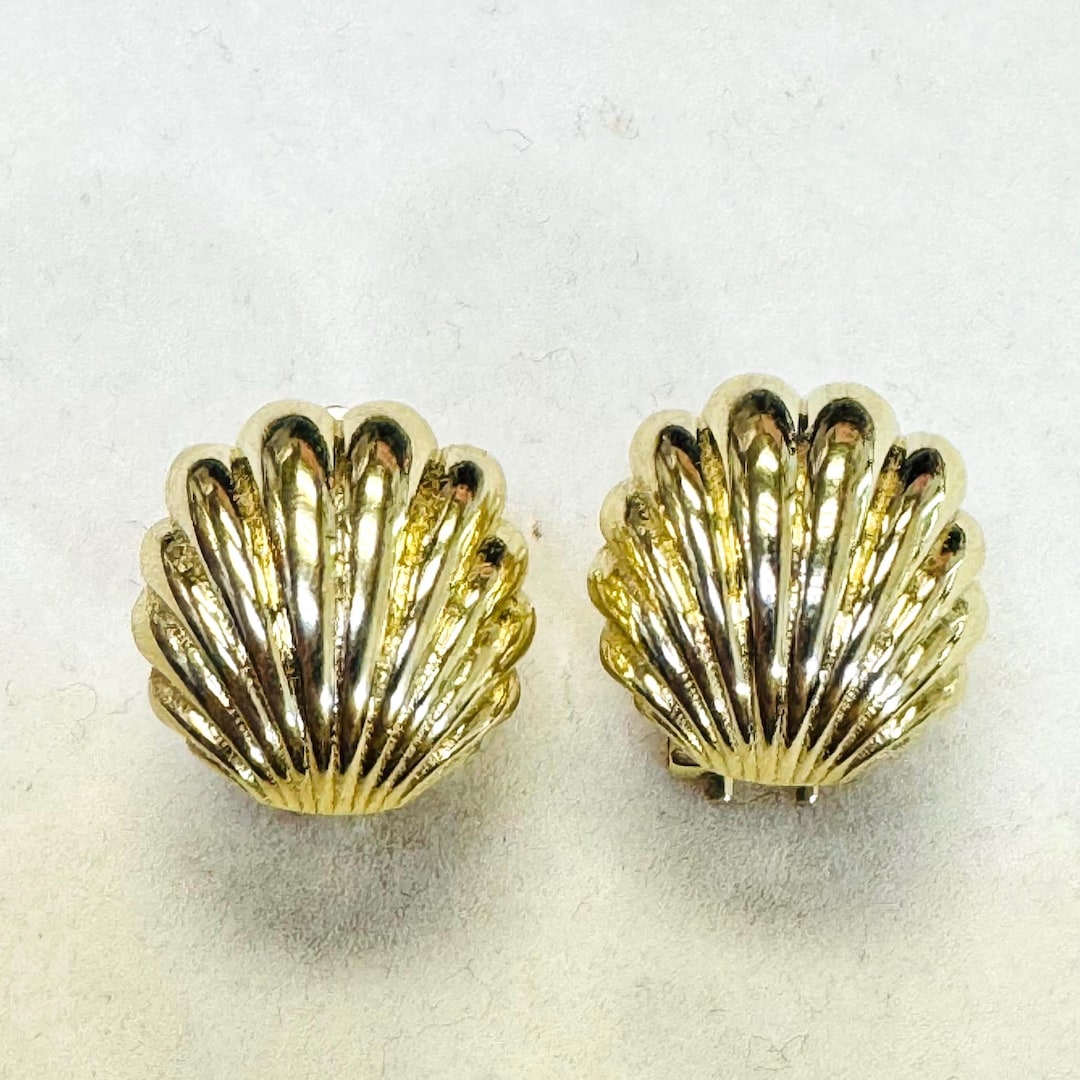 Solid 10K Yellow 13mm Shell Omega Back Earrings - Etsy