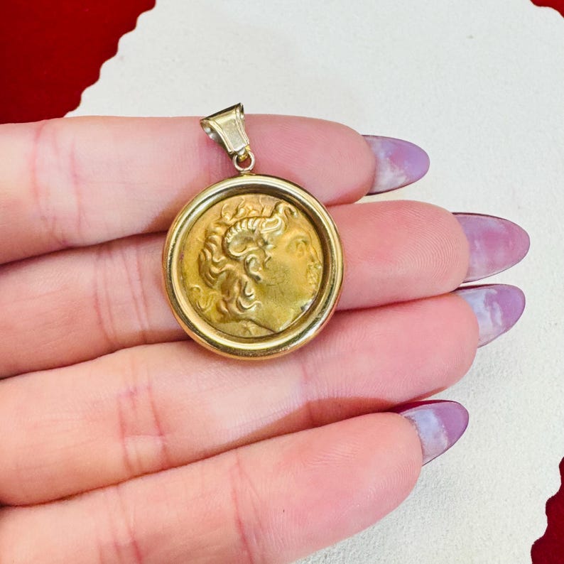 Fabulous! 18K Yellow Gold Two Sided Portrait Medallion Italian Pendant ...