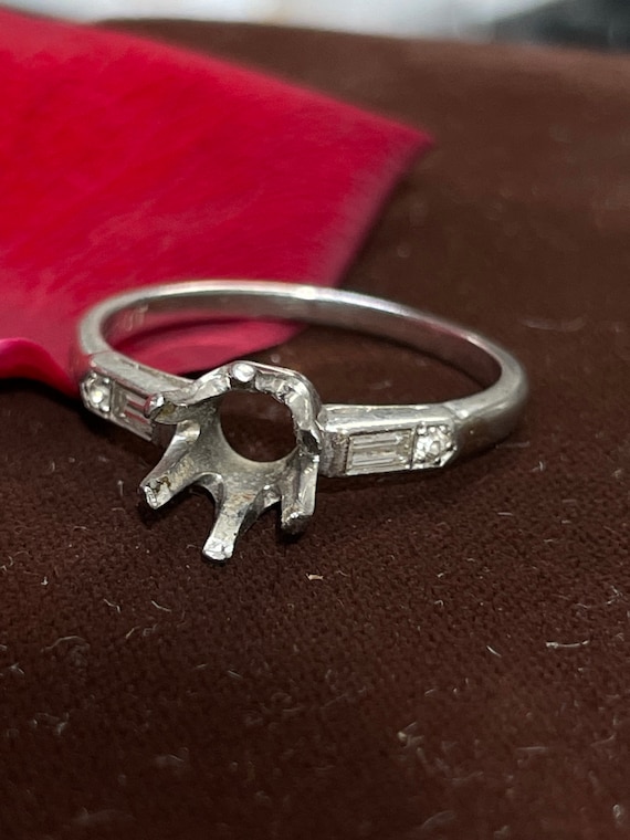 vintage 1920s solid platinum - Gem