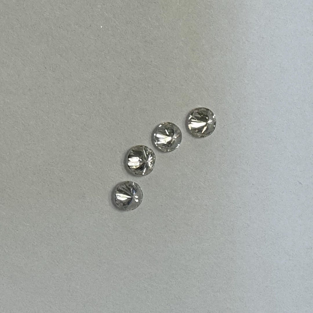 Lot of 4 .54CTW Modern Round Brilliant Cut Diamonds Well Matched Layout ...