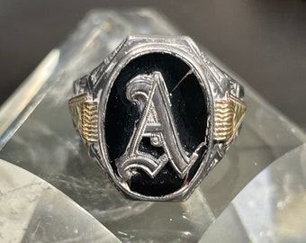 Insignia Ring - Etsy