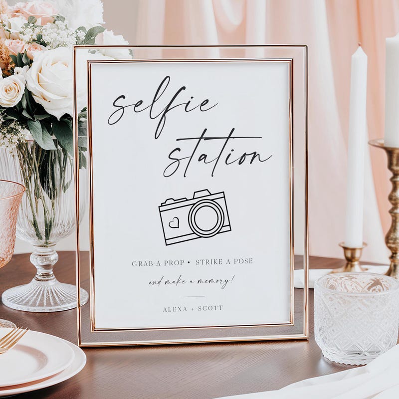 Selfie Station - Etsy